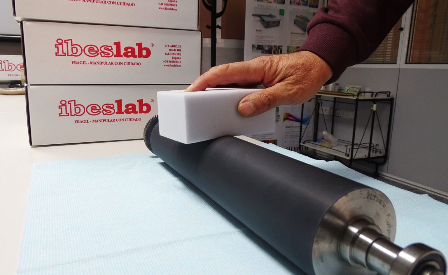 Sponge to apply cleaning products to Anilox - Ibeslab